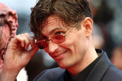 Raphaël Quenard est débile Michel Hazanavicius se lâche en direct