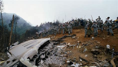 The Deadliest Crash Of Japan Air Lines Flight 123 That Killed 520 People