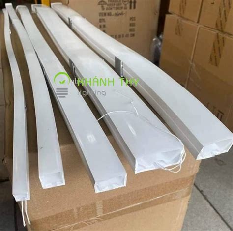 Thi công đèn led thanh nhôm lắp tủ bếp tủ quần áo tại quận