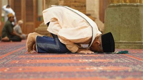 Arti Bacaan Sholat Dari Takbir Hingga Salam