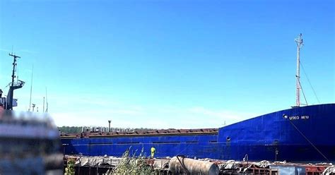Незаконний захід у порти окупованого Криму Україна конфіскувала