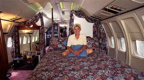People Who Live Inside Planes • Crazygurl