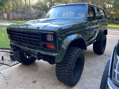 1980 Ford Bronco Wheel Offset Slightly Aggressive Suspension Lift 6