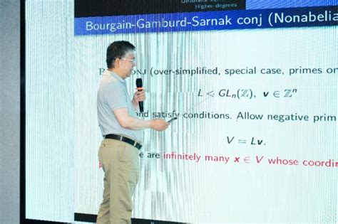 我院成功承办中原工学院数学高峰论坛暨学科发展战略研讨会 数学与信息科学学院