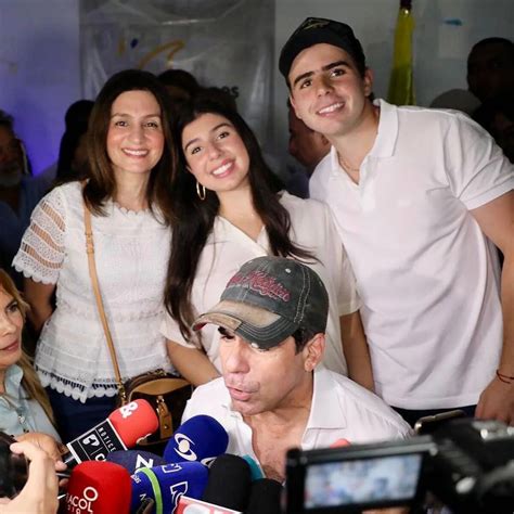 Ella Es La Esposa De Alex Char Una Líder Empresarial Y Parte De La