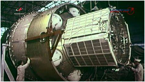 Building The First Salyut