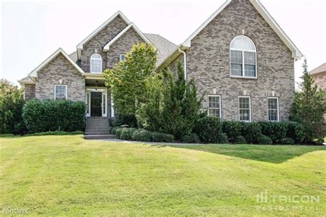 1016 Tower Hill Ln Hendersonville Tn 37075 House Rental In