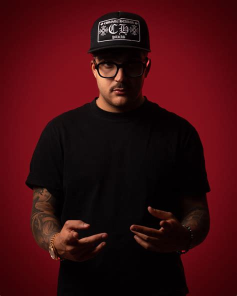 Geolier Il Rap Napoletano Sbarca a Sanremo con Autenticità e Dialetto For Music Magazine