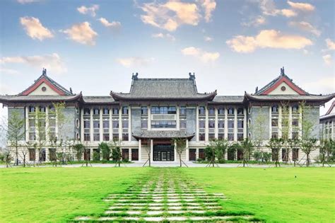学院简介 河南大学新闻与传播学院