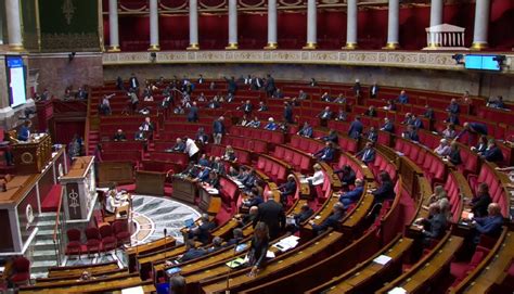 Le nouveau calendrier des négos adopté en première lecture