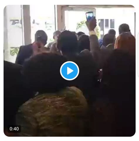 Peter Obi Mobbed At Ican Conference Abuja Video Jkcyno Blog