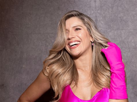 El Increíble Logro De Laurita Fernández Después De Su Despedida De