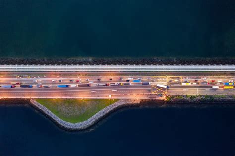 Clamour For Bus Tickets On Singapore Malaysia Causeway Reopening Klse