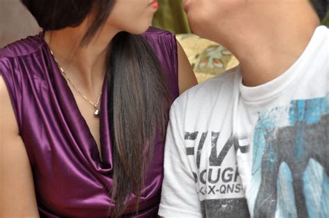 How To Kiss When Youre Shy But Your Partners Shier 5 Steps