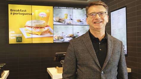 Pequeno Almoço Está De Volta à Mcdonalds De S João Da Madeira Voz
