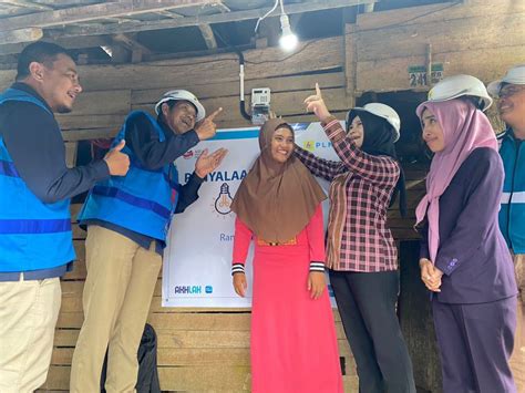 PLN Alirkan Listrik Ke Desa T Di Sulselrabar