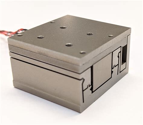 I 20 Piezo Linear Motor Dynamic Structures Materials LLC