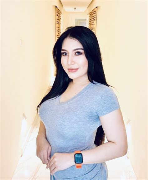 Massage Therapist In Dubai Massage Center Happy Valley