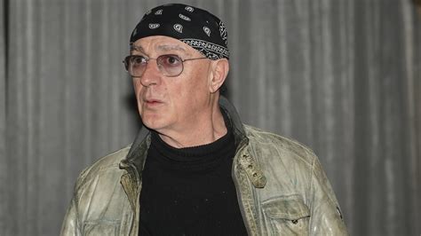 Otkriveno šta će Operisati Oliver Mandić Oglasio Se Iz Bolnice