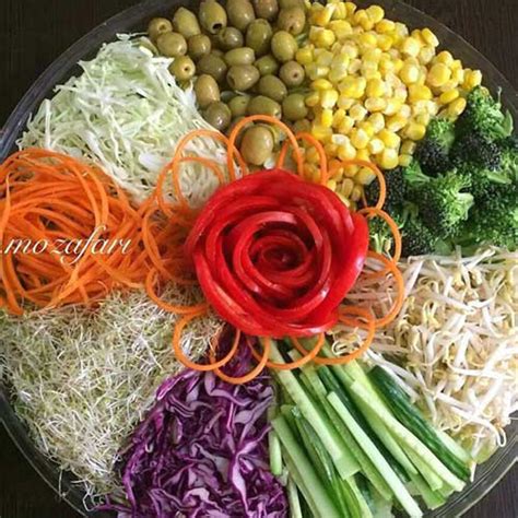 تزیین سالاد شیرازی برای مهمانی تزیین سالاد کاهو و کلم ساده