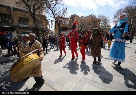 تصاویر استقبال از نوروز با کارناوال شادی و عروسکی در همدان سایت انتخاب