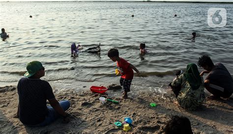 Libur Idul Adha Pantai Ancol Dipadati Ribuan Pengunjung Foto Liputan