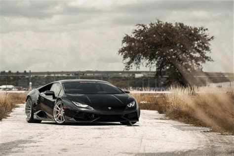 Lamborghini Huracan Looses Rear Bumper For Twin Turbo Conversion