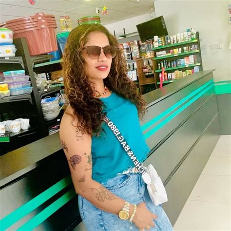 🥀 👑️ Sewjayasinghe 👑️🥀 Sewandijayasinghe • Instagram Photos