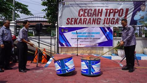 Kantor Imigrasi Semarang Musnahkan Ribuan Arsip Fisik Substantif