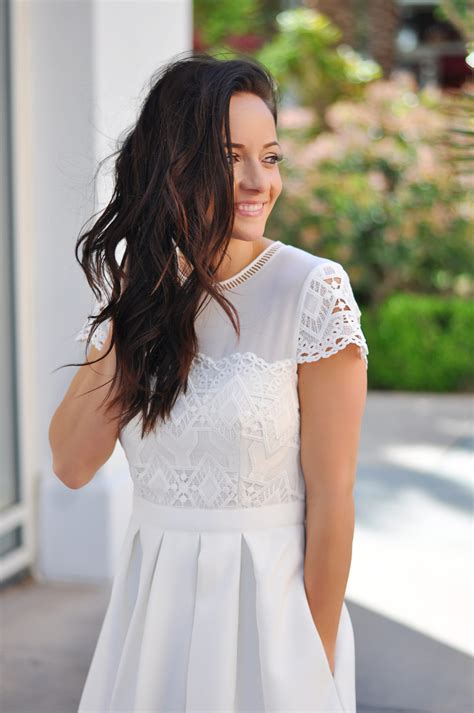 Hair Tips For Strong And Shiny Hair Strongisbeautiful Outfits And Outings