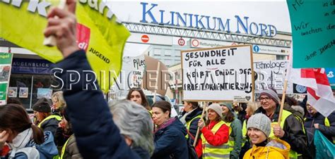 Bundesweite Warnstreiks In Kliniken