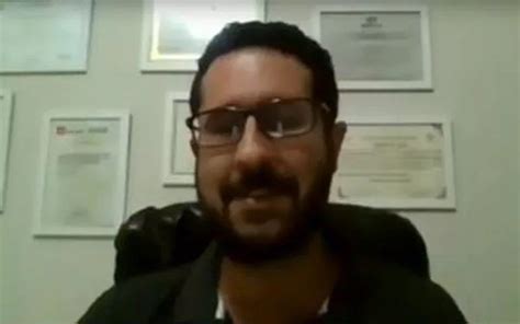 Professor é afastado de faculdade após denúncia de assédio em aula on line