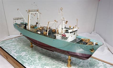 模型 漁船 1100 豊洋丸 東京 昭和41年進水 遠洋トロール船 東太平洋漁業 林兼造船 53㎝ 補修現状ジャンク品船｜売買された