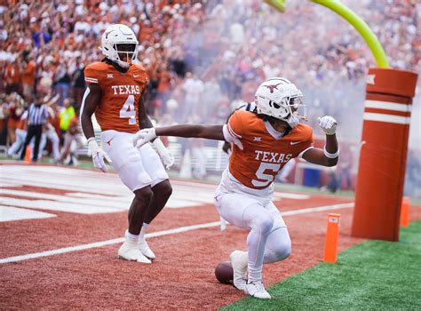 Texas Longhorns Survive Kansas State Wildcats Second Half Surge Win In