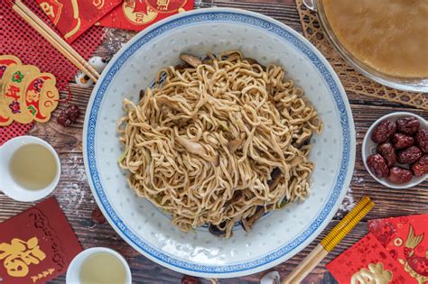 Quick Easy Longevity Noodles Yi Mein Recipe