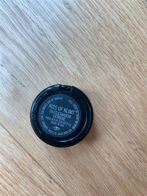 Mac Kiss Of Klimt Extreme Eyeshadow Beauty Personal Care Face Makeup On Carousell