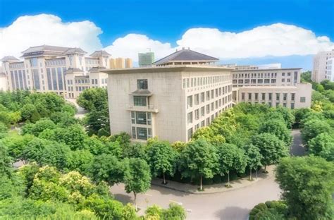陕西师范大学在职研究生校园风采 陕西师范大学在职研究生 爱思学