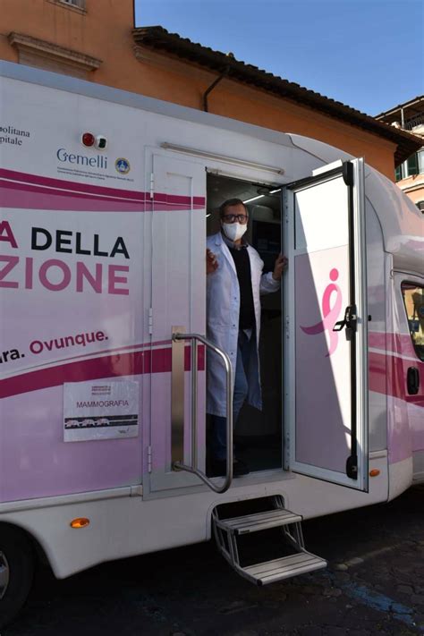 Komen Italia Oggi Carovana Per La Salute Delle Donne RomaDailyNews