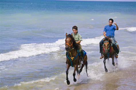 The Sexiest Beaches Around The World Travelocity Com