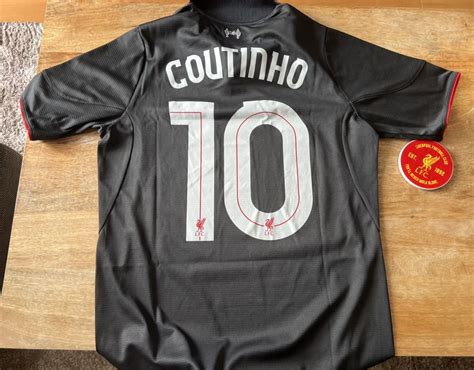 【未使用に近い】送料無料 Liverpool Fc Coutinho コウチーニョ 10 2015 16 アウェイユニ New Balance