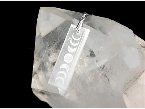 Comprar Colgante Agujereado Barra Fases Lunar Selenita Online