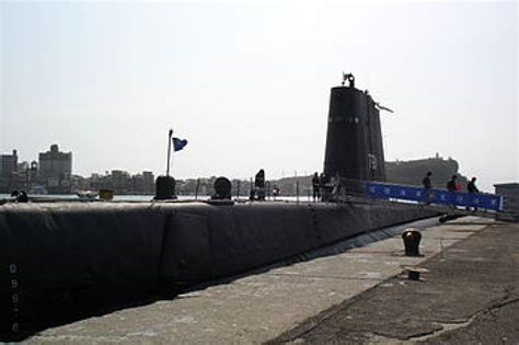 《青天白日下的軍魂》選摘2：堅持「潛艦國造」？請給一個說服我的理由 風傳媒