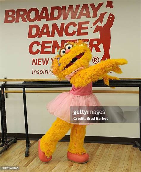 Zoe Muppet Stock Fotos Und Bilder Getty Images