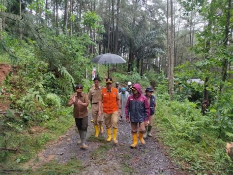 Pemkab Cilacap Lakukan Penanganan Bencana Banjir Di Majenang