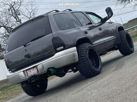 2002 Dodge Durango Wheel Offset Aggressive 1 Outside Fender