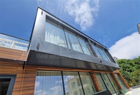 Къща Бриз 246 кв м РЗП 500 кв м двор Къщи Вили Бриз Варна Id 5927 Предлагаме Ви за п