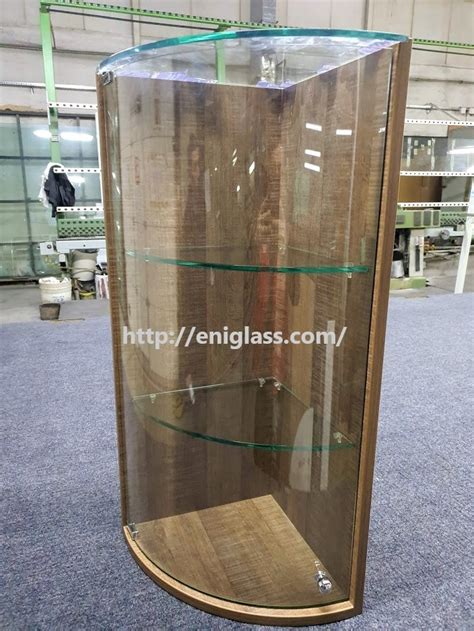 Изработка на стъклени шкафове по поръчка Ениглас