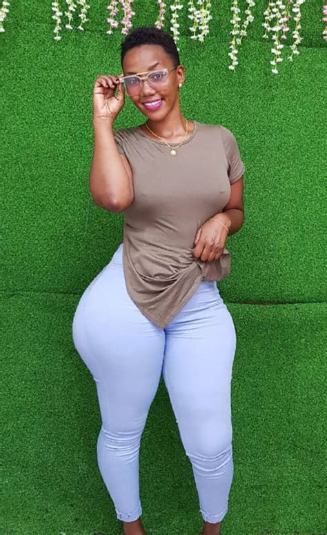 Marcy Curvy Fashion Model From Tanzania Modelpodiums