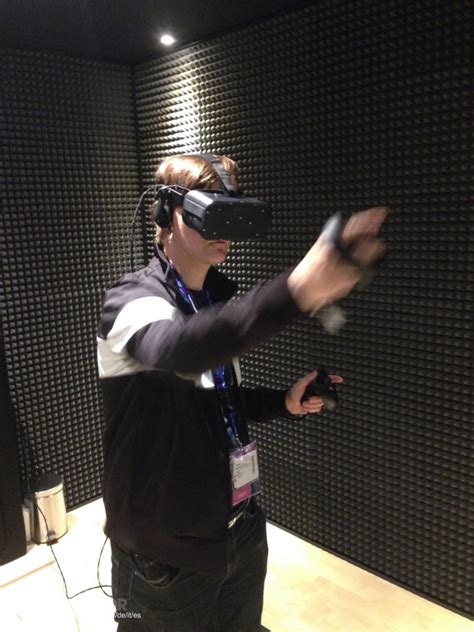 Oculus Touch Touching Is Believing Gamereactor