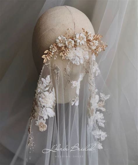 Elegant Bridal Hair Accessories